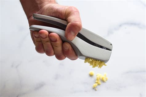 The Best Garlic Presses According To Our Tests