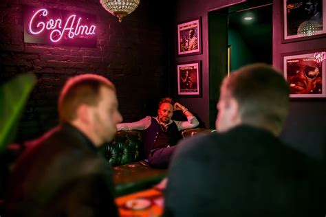 The Best Bars In Pittsburgh Pittsburgh Magazine