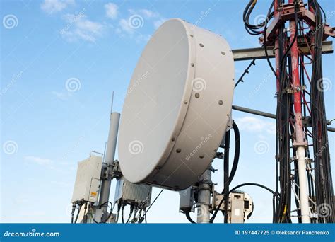 Microwave System Wireless Directional Communication Antenna In Blue