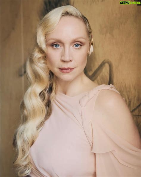 Gwendoline Christie Wiki Biography Age Photos Spouse And More