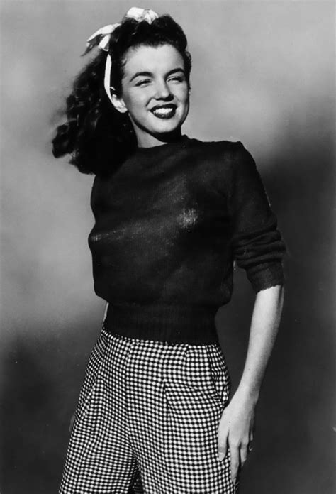 46 Rare Marilyn Monroe Photos Reveal Her Life Before She Was Famous