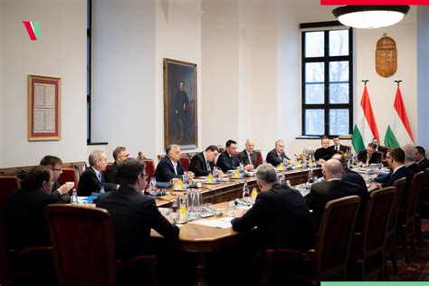 Minister Gulyás Government Very Optimistic About Economy Trump