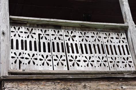 რაჭული ოდა სახლი ტიპიური რაჭული ოდა სახლი არის ერთსართულიანი ან ორსართულიანი ერთსართულიანი ოდა