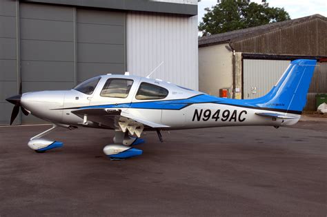 Cirrus Sr22t N949ac Photo By Dave Haines At Gloucester Egbjdh Flickr