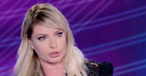 Verissimo Manila Nazzaro E I Retroscena Della Rottura Con Lorenzo