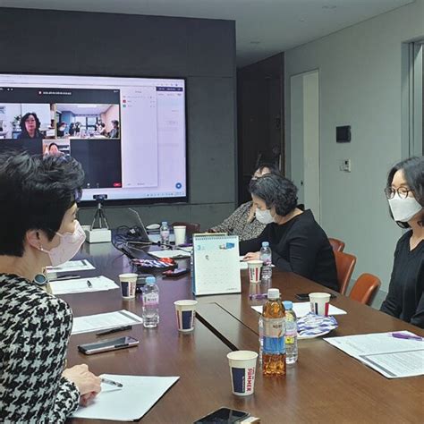 The Panel Meeting In The Office Of Korean Pancreatobiliary Association