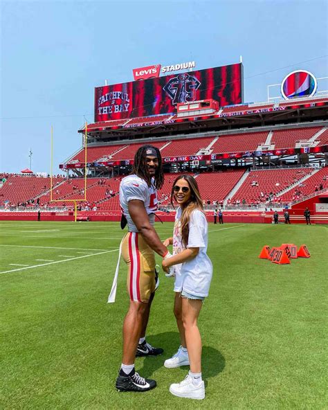 Who Is Fred Warners Wife All About Bachelor Alum Sydney Hightower