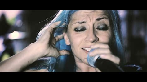 Lacey Mosley Biography