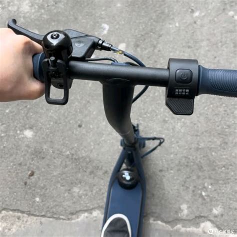 Ninebot九号电动滑板车c15，一款专为城市出行设计的便携电动滑板车 电动车 什么值得买