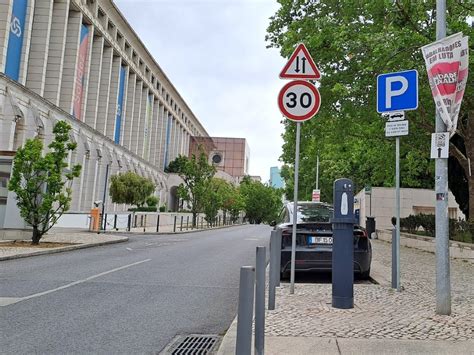 Bluecover Traffic Signs Dataset Object Detection Dataset By Bluecover