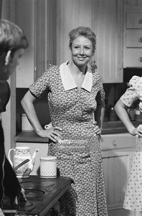 Pictures Of Michael Learned