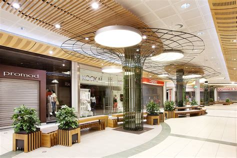 Pin By Lim On 11 Shopping Mall Design Shopping Mall Interior Retail