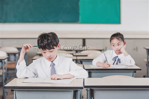 Primary School Classroom Test Picture And Hd Photos Free Download On