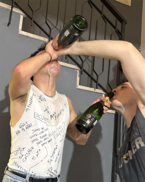 Olly Le Foto Più Sexy E Belle Del Vincitore Di Sanremo 2025 Cinemaserietv It