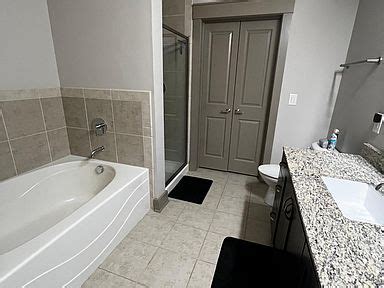 2544 Weddington Ave Apt 2221 Charlotte Nc 28204 Zillow