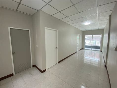 ขายทาวน์เฮ้าส์แต่งใหม่ ถนนสุขุมวิท ตำหรุ บางปู 110 ม บางปูทองวิลล่า ผ่อนถูก คุ้มกว่าเช่า บ้าน