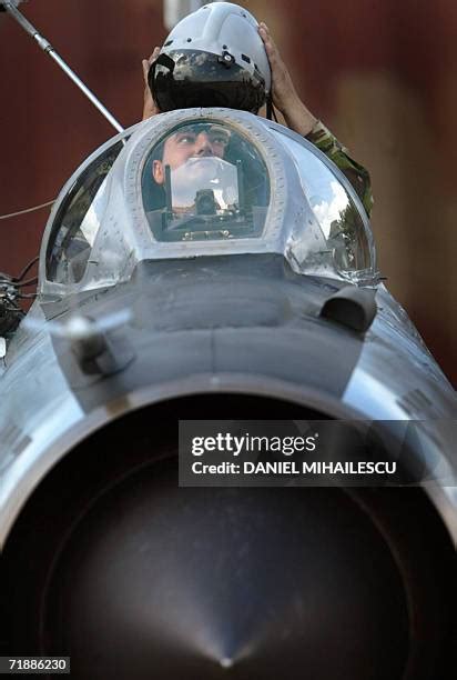F 14 Rear Cockpit