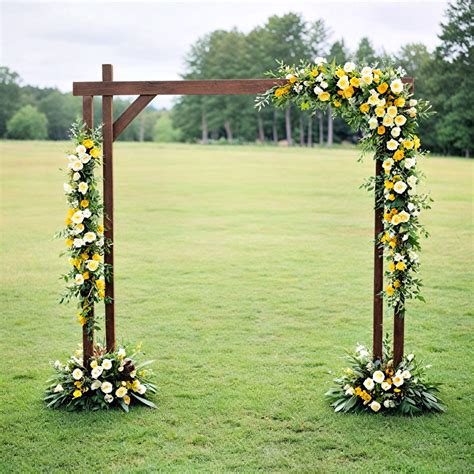 40 Wedding Arch Ideas For Every Ceremony Style 2024