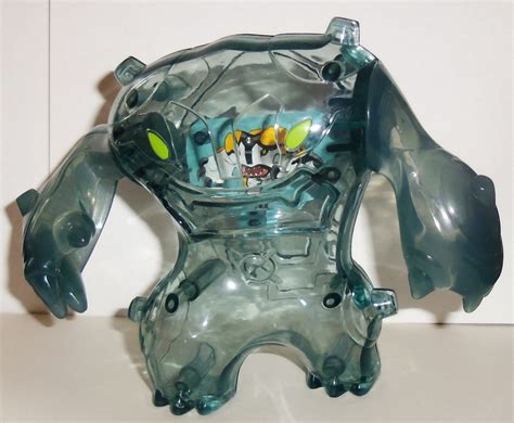 Mcdonalds Ben 10 Ultimate Alien Cannonbolt Happy Meal Toy Loose Used