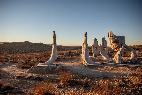 Daniel Popper Large Scale Figurative Concrete Sculpture