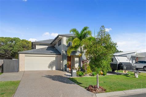 7 Ruby Crescent Meridan Plains Qld 4551 Domain