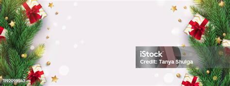 선물 상자 전나무 가지 반짝이 골드 스타 색종이 현실적인 축제 요소로 만든 국경 프레임 메리 크리스마스와 새해 복 많이 받으세요