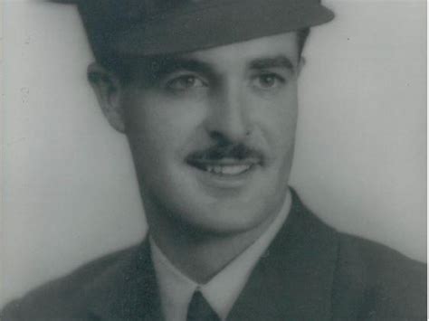 Flight Lieutenant Duncan John Murchison 9 Squadron Hmas Canberra