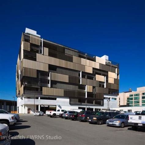 도시입면을 재디자인하는 수직 그리드 X Tu 아파트 블록 Nanterre