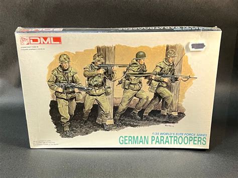 Dml Model Kit 3021 135 Scale German Paratroopers Plutonium Garage