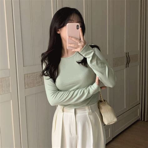 4color 치즈 쫀쫀 U넥 기본 긴팔 베이직 티셔츠 에이블리