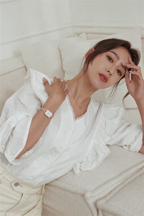 唐葳 Wei Wei 我跟我老公認識20年了 交往10年 結婚7年（打出來真的是oh My God😂）