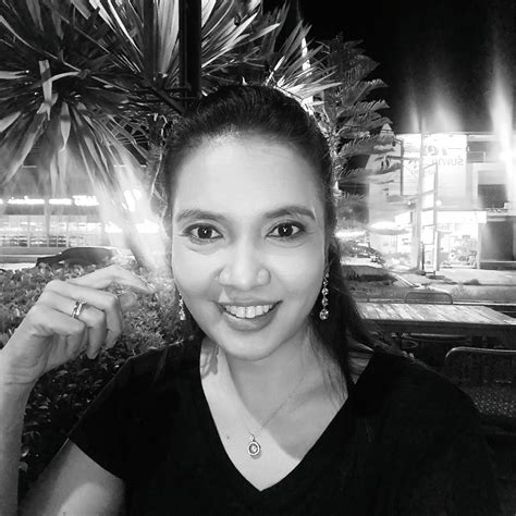 กุหลาบหิน แคตตัส ไม้อวบน้ำ Alivesucculent Alivesucculent Succulent Cactus Cactuslover