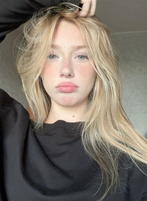 Blonde Hair Blue Eyes Girl