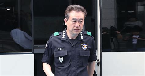 기동복 입고 경비대책회의 참석하는 윤희근 경찰청장