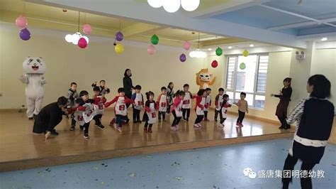 榜样的力量 排队榜样的力量报行走的力量第2页大山谷图库