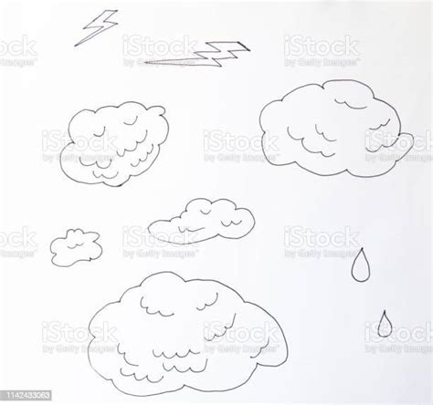 구름 라인 아트 아이콘입니다 스토리지 솔루션 요소 데이터베이스 네트워킹 소프트웨어 이미지 벡터 라인 아트 일러스트 레이 션에 고립 된 흰색 배경 0명에 대한 스톡 벡터 아트