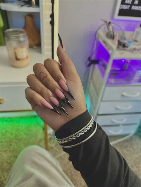 Black French Tip Stilettos🖤 Black Nails Stiletto Nails Acrylic Nails