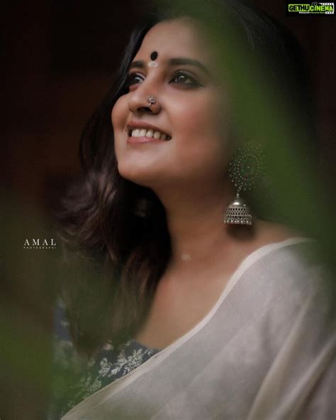 Actress Roshna Ann Roy Hd Instagram Photos And Wallpapers September 2022 Gethu Cinema