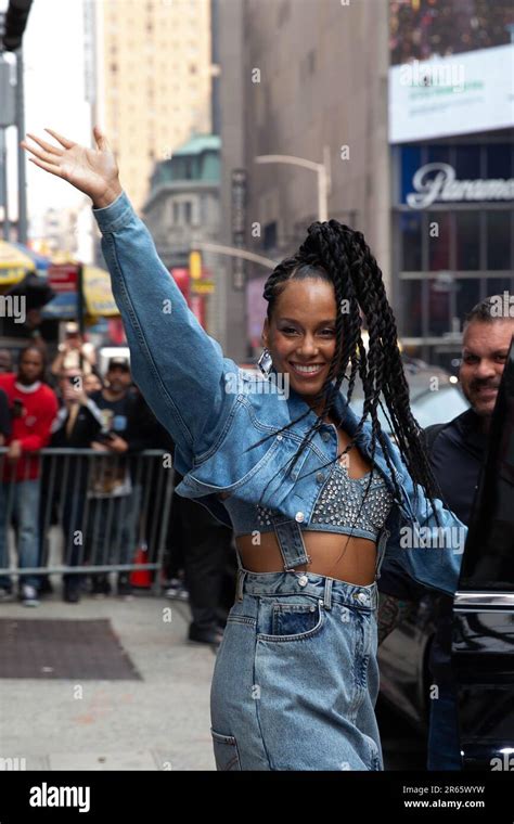 New York City Us June 7 2023 Singer Alicia Keys Is Seen In The