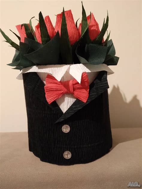 Букет от бонбони Празнични украса Ръчно изработени Предлагаме Ви един оригинален госп