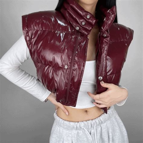 투웨이패딩크롭패딩 소매탈부착 크롭패딩조끼 크롭패딩 애나멜 글루시 패딩 유광 무지 배색 겨울 겨울아우터 에이블리