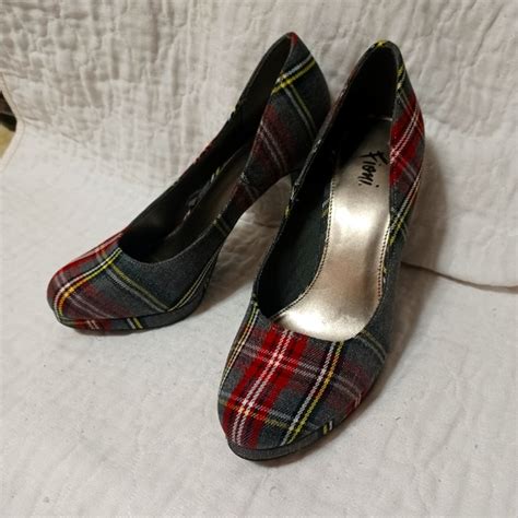 Fioni Clothing Shoes Fioni Plaid Print Heels Poshmark