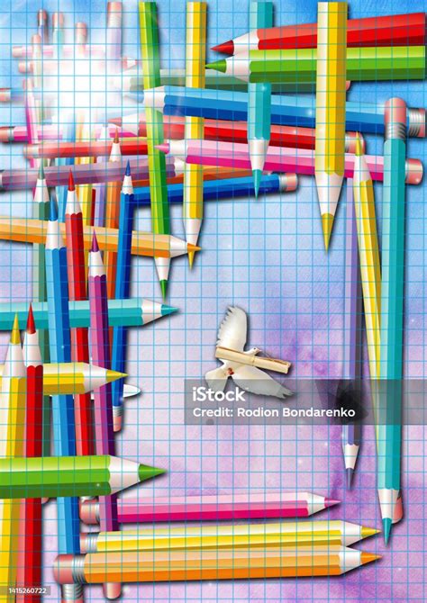 추상적 인 흐릿한 배경에 색연필이있는 학교 포스터 벽지 사진 프레임 0명에 대한 스톡 사진 및 기타 이미지 0명 개체 그룹 교육 Istock
