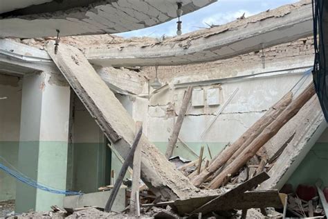 Російська атака по Дніпру троє загиблих десятки поранених і зруйнований виш Читайте на Ukr Net