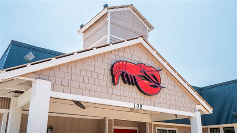11 Once Beloved Seafood Chains That Are Making A Resurgence