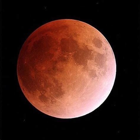 Pin By Ale Pelletier Haro On Luna Celestial Lunar Eclipse Celestial Bodies