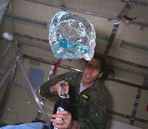 nasa aircraft facilitated groundbreaking 90s microgravity experiments