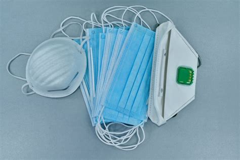 무료 사진 코로나 바이러스 코로나 19 얼굴 마스크 위생 마스크 보호 Sars Cov 2 장비 플라스틱 액세서리