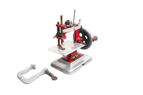 M B Red Global International B V