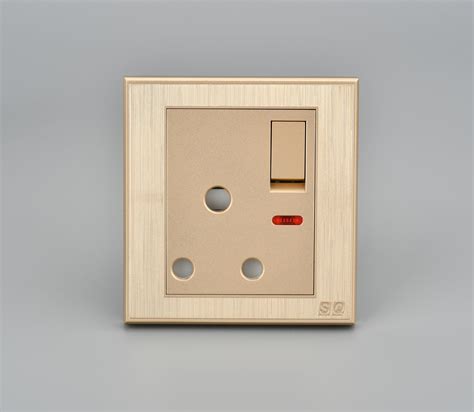 1 Gang 15a 3 Pin Socket With Indicator Sq Group Total Green Power Solution